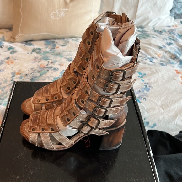 Freebird by Steven | Shoes | Freebird By Steven Zeus Sandals | Poshmark